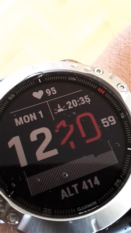 Garmin Fenix 6/basic watch face shows the watch digits wrong/over each ...