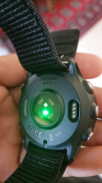 One LED off. Firmware issue or possibly failing sensor ? - Forerunner ...